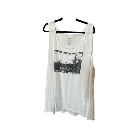 torrid | Tops | Torrid Size 4x White Tank With Blackwhite Desert ...